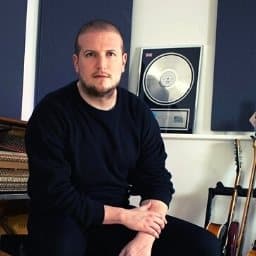 Chorus Songwriting App and Lyrics Assistant